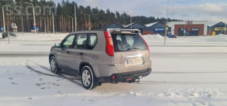 Pelēks Nissan X-Trail 2008 Rīga, ar dzinēja tilpumu 2.00 L un nobraukumu 314 tūkst. km par 4150 €, foto 3 vietnē AUTOMOTO.COM.LV