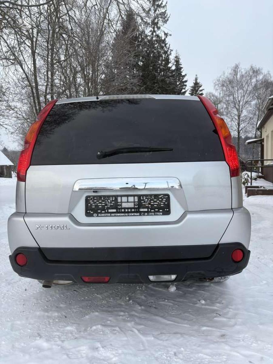 Pelēks Nissan X-Trail 2008 Birštonas, ar dzinēja tilpumu 2.00 L un nobraukumu 310 tūkst. km par 3699 €, foto 4 vietnē AUTOMOTO.COM.LV