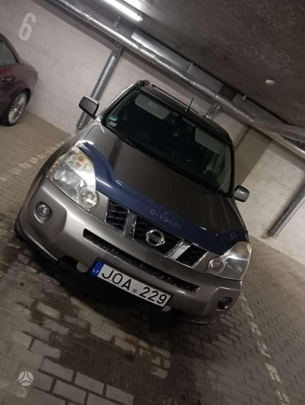 Pelēks Nissan X-Trail 2008 Druskininkai, ar dzinēja tilpumu 2.00 L un nobraukumu 282 tūkst. km par 3750 €, foto 3 vietnē AUTOMOTO.COM.LV