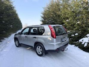 Grey Nissan X-Trail 2008 in Kelme, with an engine capacity of 2.00 L and mileage of 298 thousand km for 4650 €, photo 3 on AUTOMOTO.COM.LV
