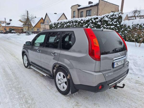 Pelēks Nissan X-Trail 2008 Kelmė, ar dzinēja tilpumu 2.00 L un nobraukumu 245 tūkst. km par 5200 €, foto 2 vietnē AUTOMOTO.COM.LV