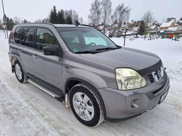 Pelēks Nissan X-Trail 2008 Kelmė, ar dzinēja tilpumu 2.00 L un nobraukumu 245 tūkst. km par 5200 €, foto 4 vietnē AUTOMOTO.COM.LV