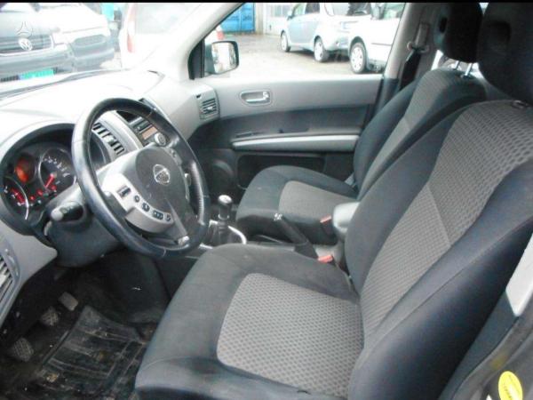 Pelēks Nissan X-Trail 2008 Radviliškis, ar dzinēja tilpumu 2.00 L un nobraukumu 296 tūkst. km par 2700 €, foto 4 vietnē AUTOMOTO.COM.LV