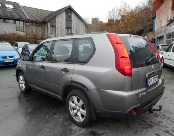 Pelēks Nissan X-Trail 2008 Radviliškis, ar dzinēja tilpumu 2.00 L un nobraukumu 296 tūkst. km par 2700 €, foto 8 vietnē AUTOMOTO.COM.LV