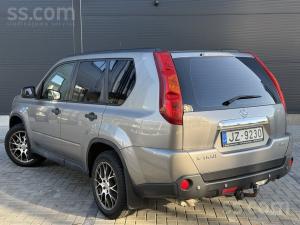 Grey Nissan X-Trail 2008 in Riga, with an engine capacity of 2.00 L and mileage of 269 thousand km for 2900 €, photo 4 on AUTOMOTO.COM.LV