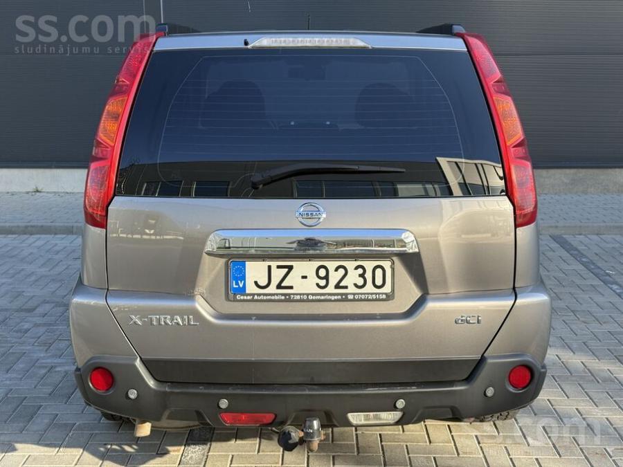 Grey Nissan X-Trail 2008 in Riga, with an engine capacity of 2.00 L and mileage of 269 thousand km for 2900 €, photo 5 on AUTOMOTO.COM.LV