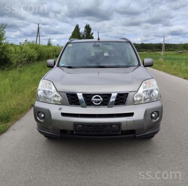Pelēks Nissan X-Trail 2008 Bauska, ar dzinēja tilpumu 2.00 L un nobraukumu 298 tūkst. km par 5590 €, foto 3 vietnē AUTOMOTO.COM.LV