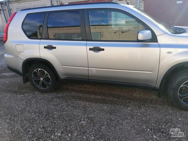 Pelēks Nissan X-Trail 2008 Utena, ar dzinēja tilpumu 2.00 L un nobraukumu 307 tūkst. km par 2500 €, foto 9 vietnē AUTOMOTO.COM.LV