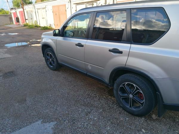 Pelēks Nissan X-Trail 2008 Utena, ar dzinēja tilpumu 2.00 L un nobraukumu 307 tūkst. km par 2500 €, foto 10 vietnē AUTOMOTO.COM.LV