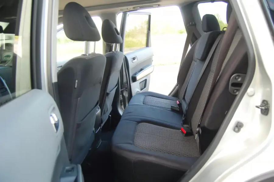Pelēks Nissan X-Trail 2008 Jēkabpils, ar dzinēja tilpumu 2.00 L un nobraukumu 263 tūkst. km par 5890 €, foto 17 vietnē AUTOMOTO.COM.LV