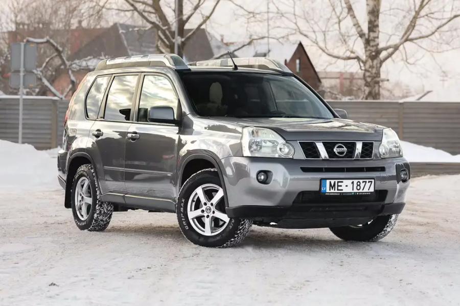 Pelēks Nissan X-Trail 2008 Jelgava, ar dzinēja tilpumu 2.00 L un nobraukumu 326 tūkst. km par 5500 €, foto 1 vietnē AUTOMOTO.COM.LV