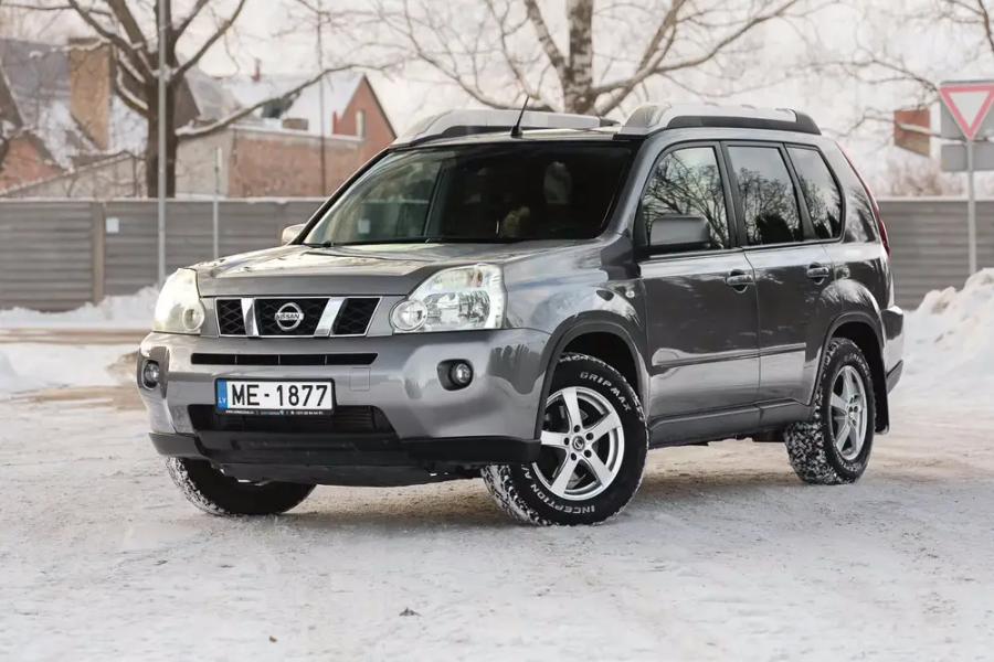 Pelēks Nissan X-Trail 2008 Jelgava, ar dzinēja tilpumu 2.00 L un nobraukumu 326 tūkst. km par 5500 €, foto 3 vietnē AUTOMOTO.COM.LV
