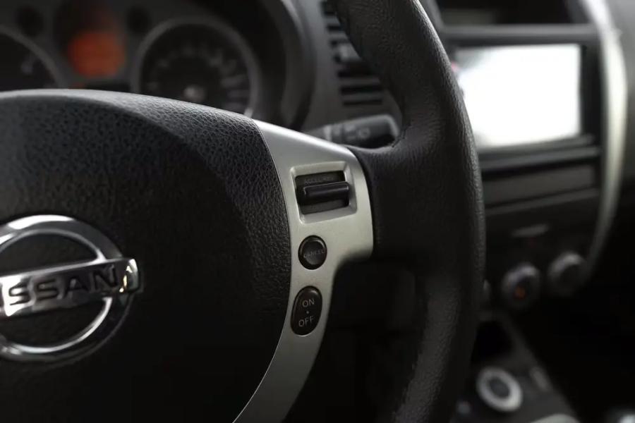 Pelēks Nissan X-Trail 2008 Jelgava, ar dzinēja tilpumu 2.00 L un nobraukumu 326 tūkst. km par 5500 €, foto 12 vietnē AUTOMOTO.COM.LV
