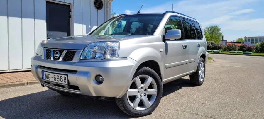 Pelēks Nissan X-Trail 2008 Rīga, ar dzinēja tilpumu 2.20 L un nobraukumu 250 tūkst. km par 3500 €, foto 5 vietnē AUTOMOTO.COM.LV