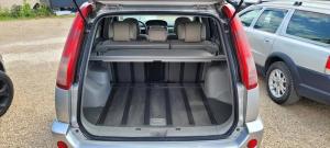 Pelēks Nissan X-Trail 2008 Rīga, ar dzinēja tilpumu 2.20 L un nobraukumu 250 tūkst. km par 3500 €, foto 15 vietnē AUTOMOTO.COM.LV