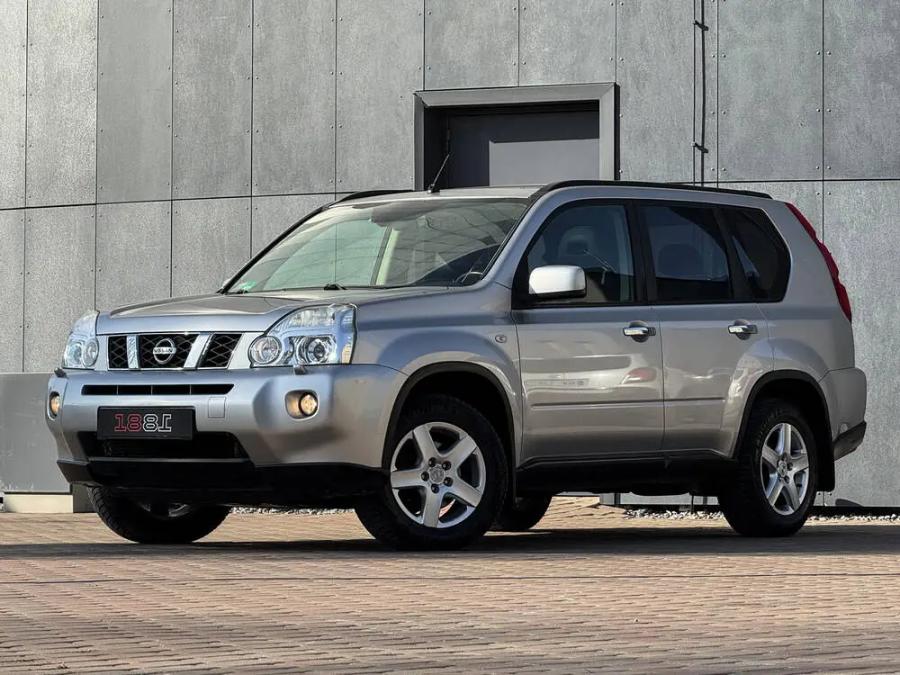 Grey Nissan X-Trail 2008 in Riga, with an engine capacity of 2.00 L and mileage of 195 thousand km for 4800 €, photo 1 on AUTOMOTO.COM.LV