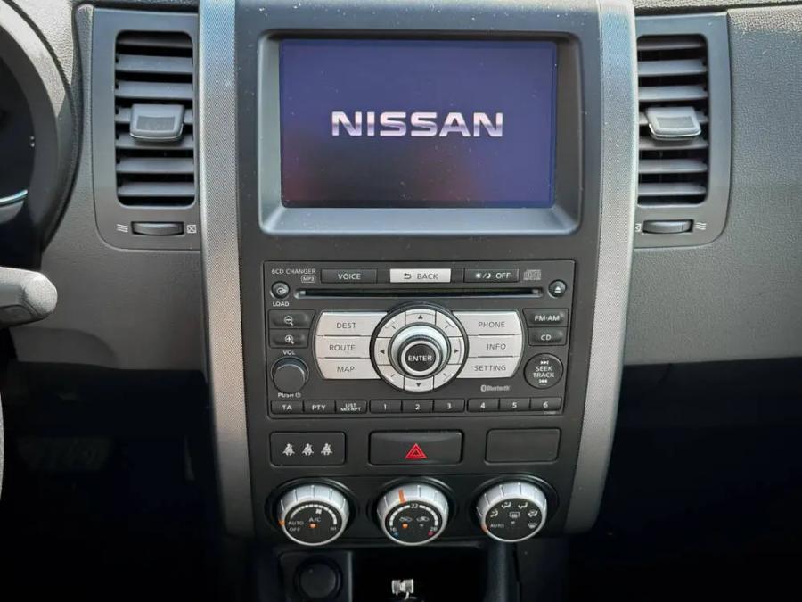Grey Nissan X-Trail 2008 in Riga, with an engine capacity of 2.00 L and mileage of 195 thousand km for 4800 €, photo 12 on AUTOMOTO.COM.LV