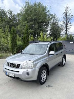 Pelēks Nissan X-Trail 2008 Kauņa, ar dzinēja tilpumu 2.00 L un nobraukumu 293 tūkst. km par 3400 €, foto  vietnē AUTOMOTO.COM.LV