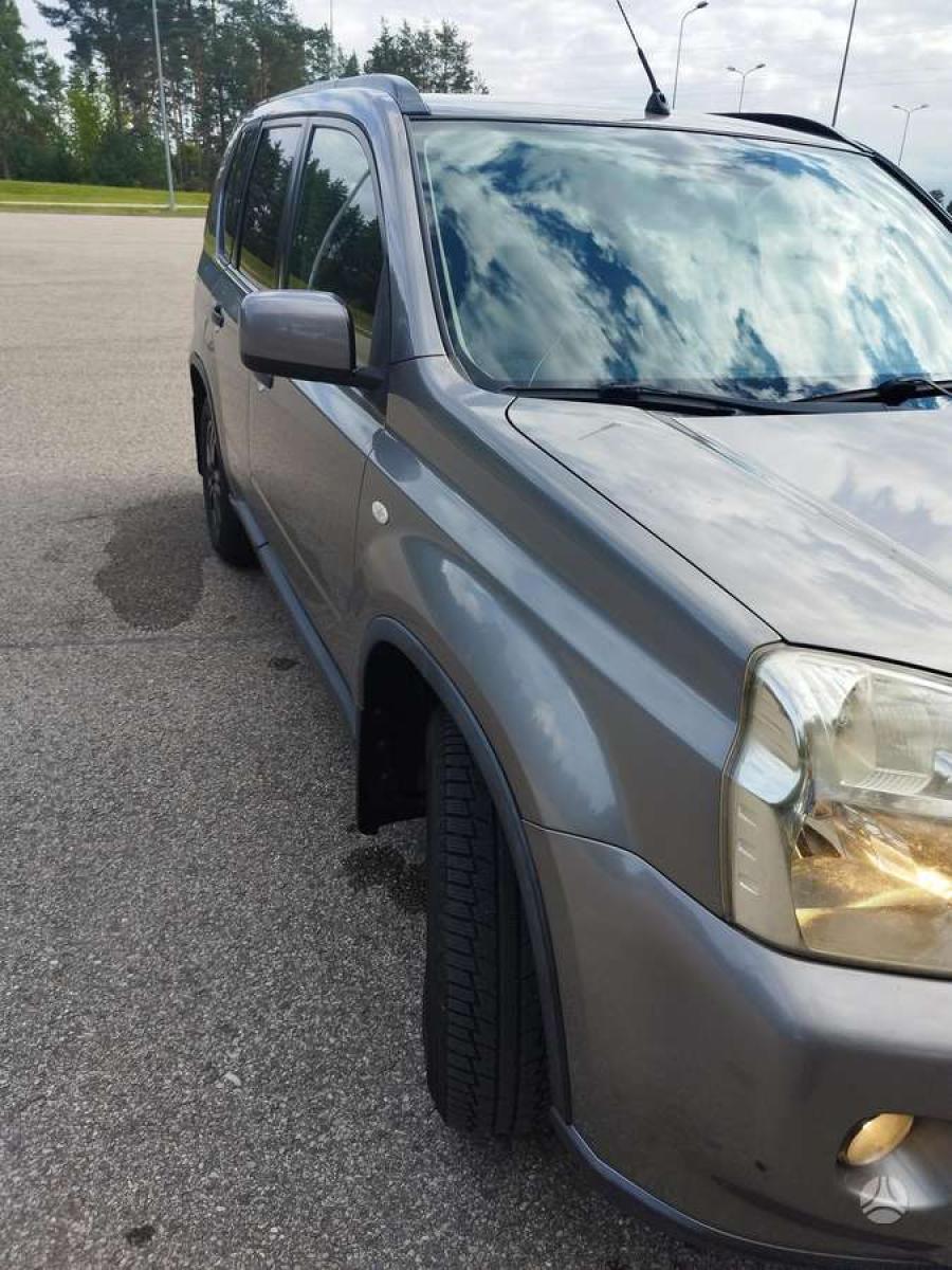 Pelēks Nissan X-Trail 2008 Utena, ar dzinēja tilpumu 2.00 L un nobraukumu 279 tūkst. km par 4299 €, foto 5 vietnē AUTOMOTO.COM.LV