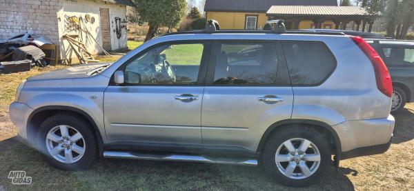 Pelēks Nissan X-Trail 2008 Panevēža, ar dzinēja tilpumu 2.00 L un nobraukumu 265 tūkst. km par 2890 €, foto 5 vietnē AUTOMOTO.COM.LV