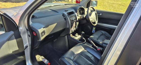 Pelēks Nissan X-Trail 2008 Panevēža, ar dzinēja tilpumu 2.00 L un nobraukumu 265 tūkst. km par 2890 €, foto 9 vietnē AUTOMOTO.COM.LV