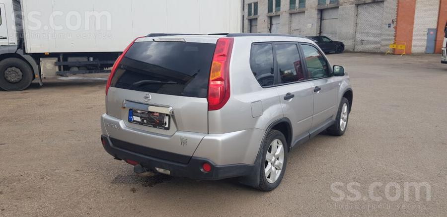 Grey Nissan X-Trail 2008 in Riga, with an engine capacity of 2.00 L and mileage of 343 thousand km for 3000 €, photo 5 on AUTOMOTO.COM.LV