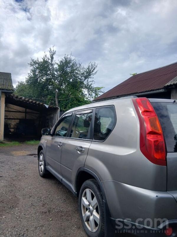 Pelēks Nissan X-Trail 2008 Rīga, ar dzinēja tilpumu 2.00 L un nobraukumu 369 tūkst. km par 4000 €, foto 10 vietnē AUTOMOTO.COM.LV
