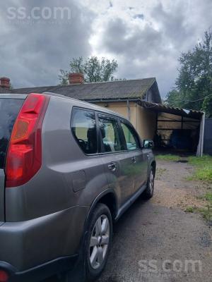 Pelēks Nissan X-Trail 2008 Rīga, ar dzinēja tilpumu 2.00 L un nobraukumu 369 tūkst. km par 3250 €, foto 3 vietnē AUTOMOTO.COM.LV