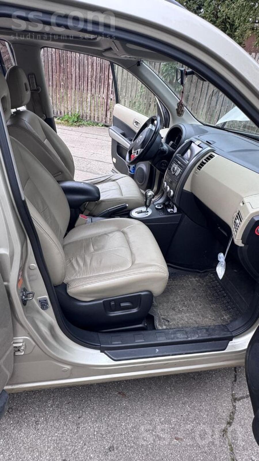 Pelēks Nissan X-Trail 2008 Jūrmala, ar dzinēja tilpumu 2.00 L un nobraukumu 250 tūkst. km par 4990 €, foto 12 vietnē AUTOMOTO.COM.LV