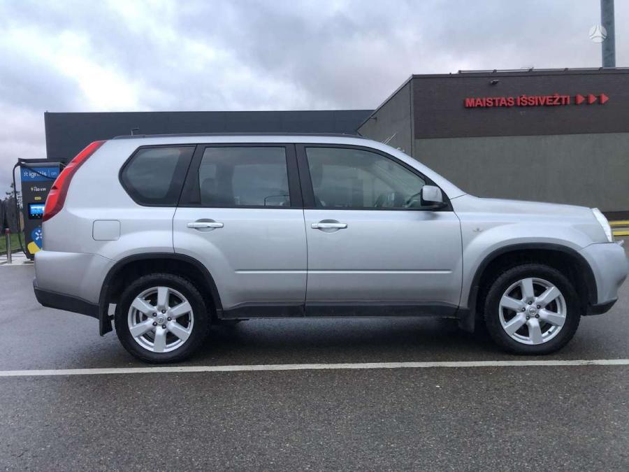 Grey Nissan X-Trail 2009 in Kaunas, with an engine capacity of 2.00 L and mileage of 250 thousand km for 3900 €, photo 5 on AUTOMOTO.COM.LV