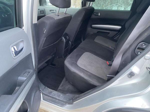 Pelēks Nissan X-Trail 2009 Mažeikiai, ar dzinēja tilpumu 2.00 L un nobraukumu 337 tūkst. km par 4200 €, foto 9 vietnē AUTOMOTO.COM.LV