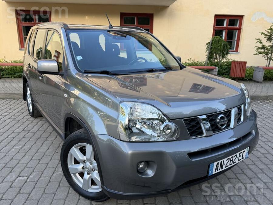 Серый Ниссан ИксТрейл 2009 в Рига, объемом двигателя 2.00 л и пробегом 242 тыс. км за 5550 €, фото 1 на AUTOMOTO.COM.LV