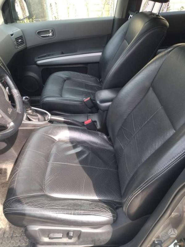 Grey Nissan X-Trail 2009 in Druskininkai, with an engine capacity of 2.00 L and mileage of 231 thousand km for 4550 €, photo 9 on AUTOMOTO.COM.LV