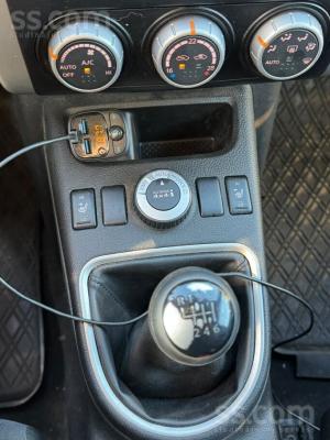 Grey Nissan X-Trail 2009 in Riga, with an engine capacity of 2.00 L and mileage of 173 thousand km for 6700 €, photo 7 on AUTOMOTO.COM.LV