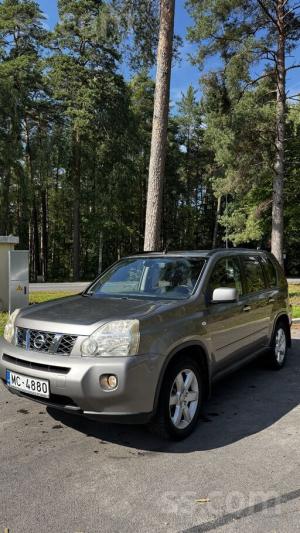 Grey Nissan X-Trail 2009 in Riga, with an engine capacity of 2.00 L and mileage of 230 thousand km for 4950 €, photo 3 on AUTOMOTO.COM.LV