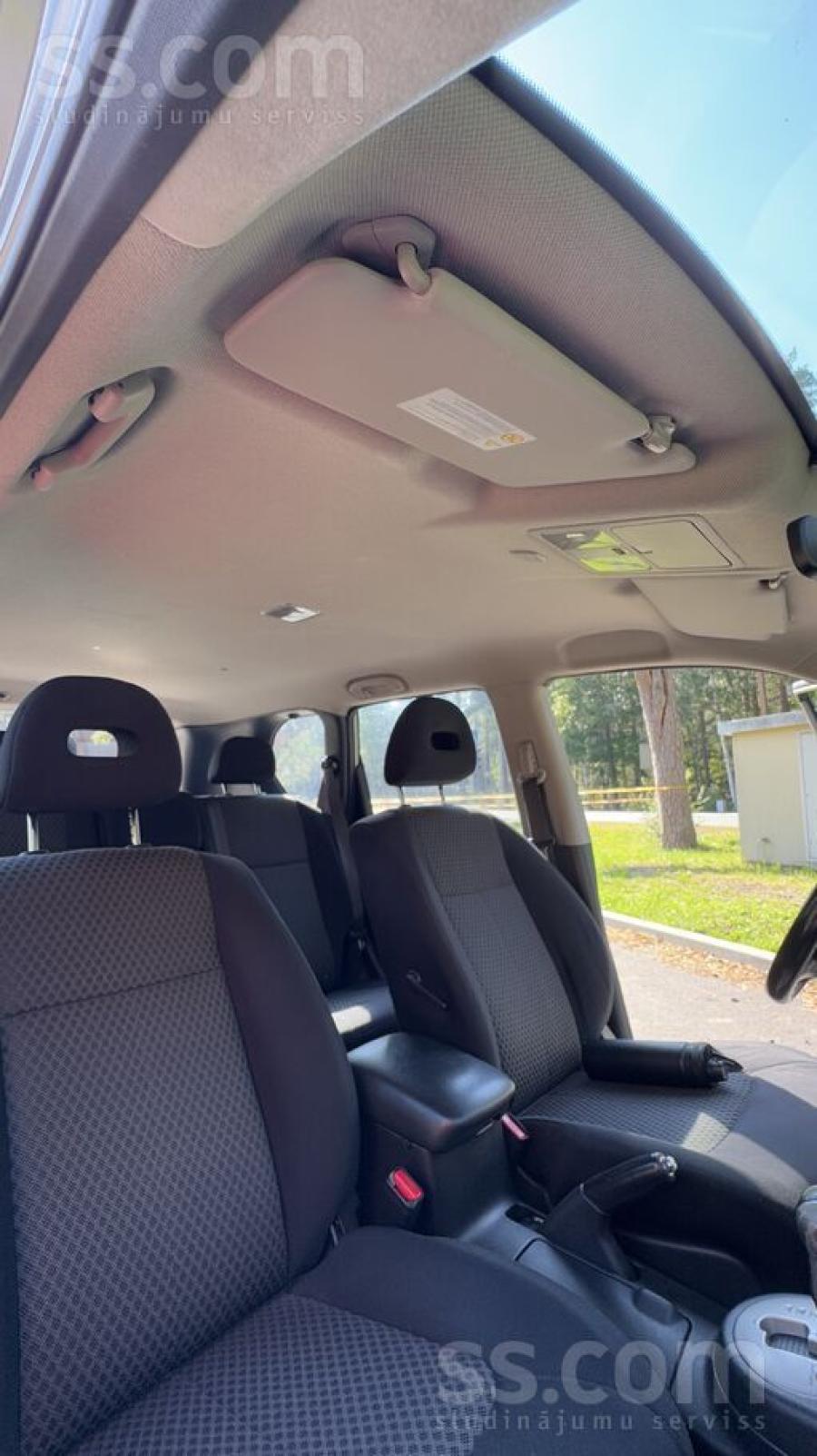 Grey Nissan X-Trail 2009 in Riga, with an engine capacity of 2.00 L and mileage of 230 thousand km for 4950 €, photo 5 on AUTOMOTO.COM.LV