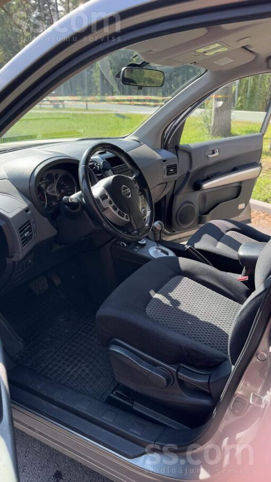 Grey Nissan X-Trail 2009 in Riga, with an engine capacity of 2.00 L and mileage of 230 thousand km for 4950 €, photo 6 on AUTOMOTO.COM.LV