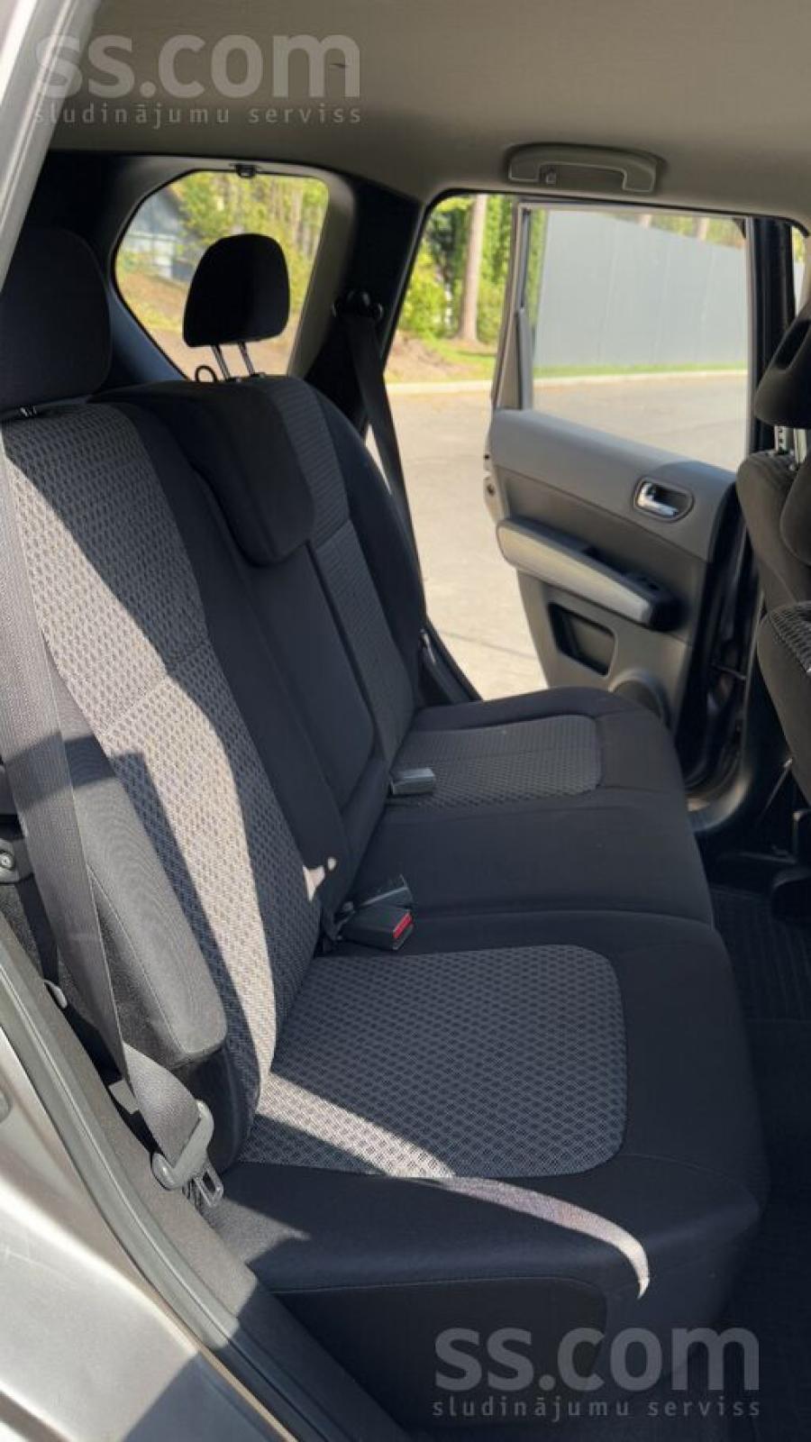 Grey Nissan X-Trail 2009 in Riga, with an engine capacity of 2.00 L and mileage of 230 thousand km for 4950 €, photo 8 on AUTOMOTO.COM.LV