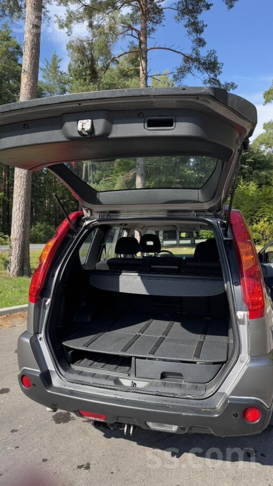Grey Nissan X-Trail 2009 in Riga, with an engine capacity of 2.00 L and mileage of 230 thousand km for 4950 €, photo 19 on AUTOMOTO.COM.LV