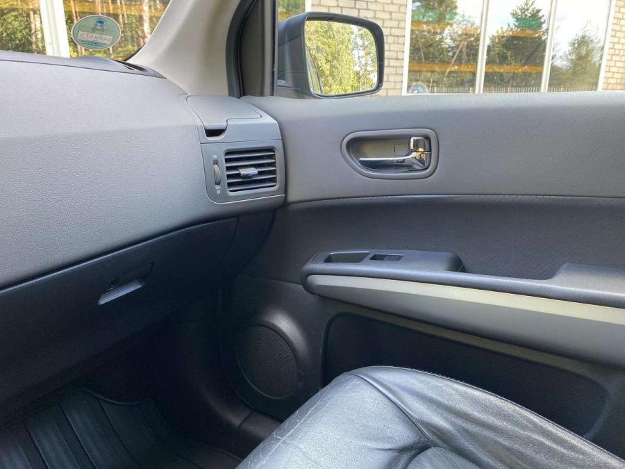 Grey Nissan X-Trail 2009 in Jonava, with an engine capacity of 2.00 L and mileage of 244 thousand km for 3500 €, photo 15 on AUTOMOTO.COM.LV