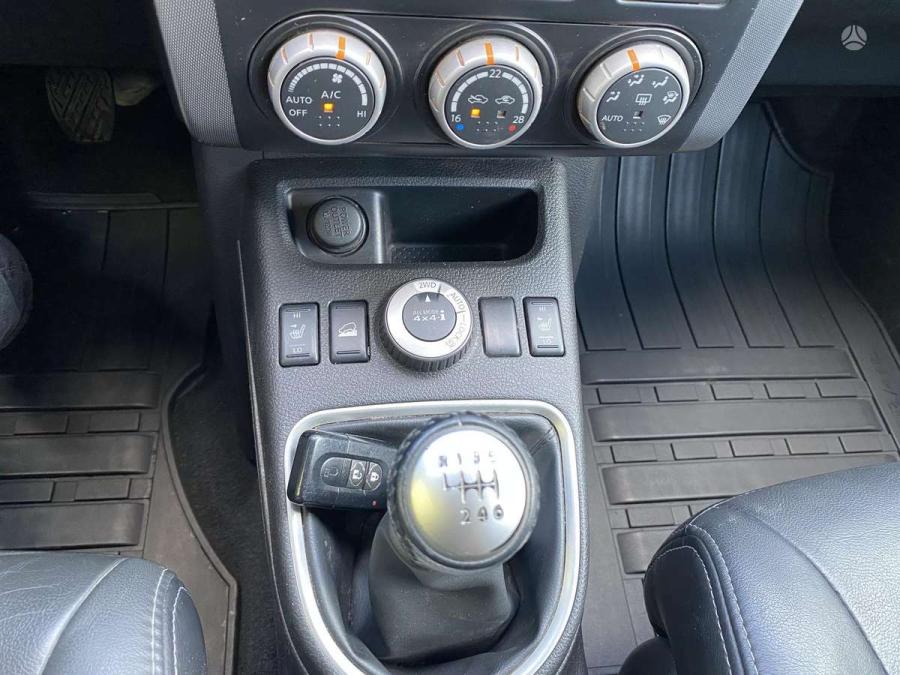 Grey Nissan X-Trail 2009 in Jonava, with an engine capacity of 2.00 L and mileage of 244 thousand km for 3500 €, photo 18 on AUTOMOTO.COM.LV