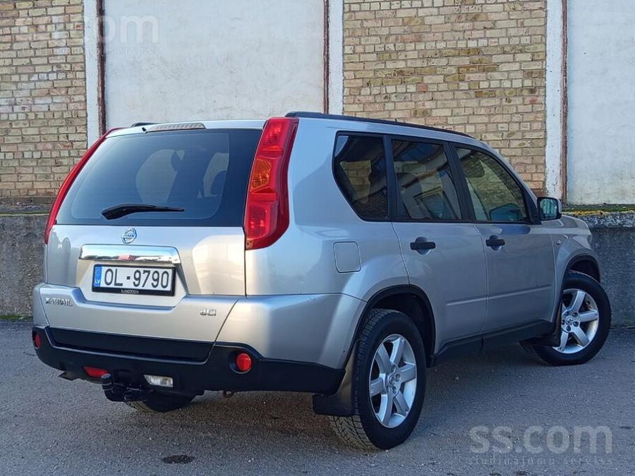 Pelēks Nissan X-Trail 2009 Tukums, ar dzinēja tilpumu 2.00 L un nobraukumu 262 tūkst. km par 4790 €, foto 8 vietnē AUTOMOTO.COM.LV