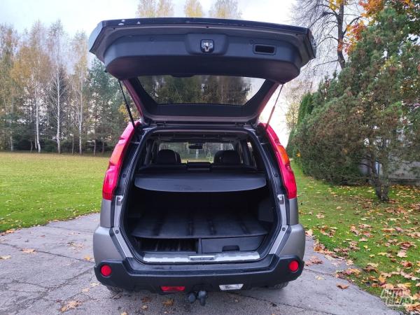 Pelēks Nissan X-Trail 2009 Mažeikiai, ar dzinēja tilpumu 2.00 L un nobraukumu 264 tūkst. km par 5600 €, foto 10 vietnē AUTOMOTO.COM.LV
