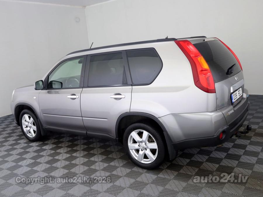 Pelēks Nissan X-Trail 2010 Tallina, ar dzinēja tilpumu 2.00 L un nobraukumu 346 tūkst. km par 1999 €, foto 5 vietnē AUTOMOTO.COM.LV