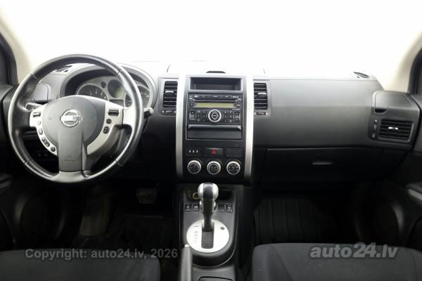 Grey Nissan X-Trail 2010 in Tallinn, with an engine capacity of 2.00 L and mileage of 346 thousand km for 1999 €, photo 5 on AUTOMOTO.COM.LV