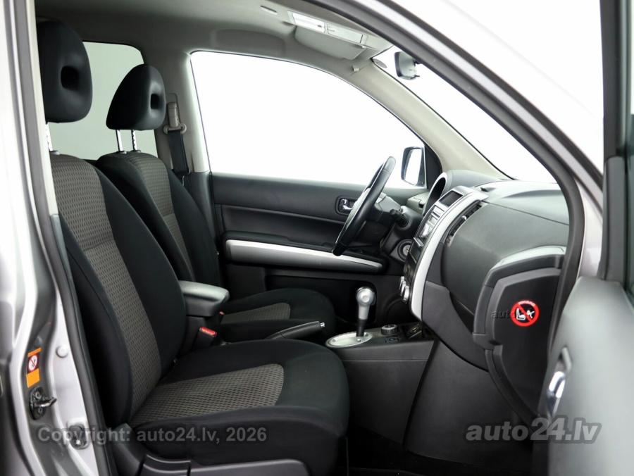 Pelēks Nissan X-Trail 2010 Tallina, ar dzinēja tilpumu 2.00 L un nobraukumu 346 tūkst. km par 1999 €, foto 7 vietnē AUTOMOTO.COM.LV