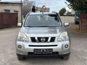 Pelēks Nissan X-Trail 2010 Utena, ar dzinēja tilpumu 2.00 L un nobraukumu 215 tūkst. km par 3950 €, foto 3 vietnē AUTOMOTO.COM.LV