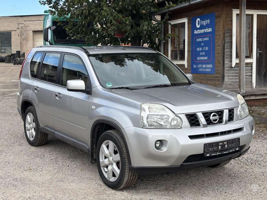 Pelēks Nissan X-Trail 2010 Utena, ar dzinēja tilpumu 2.00 L un nobraukumu 215 tūkst. km par 3950 €, foto 4 vietnē AUTOMOTO.COM.LV