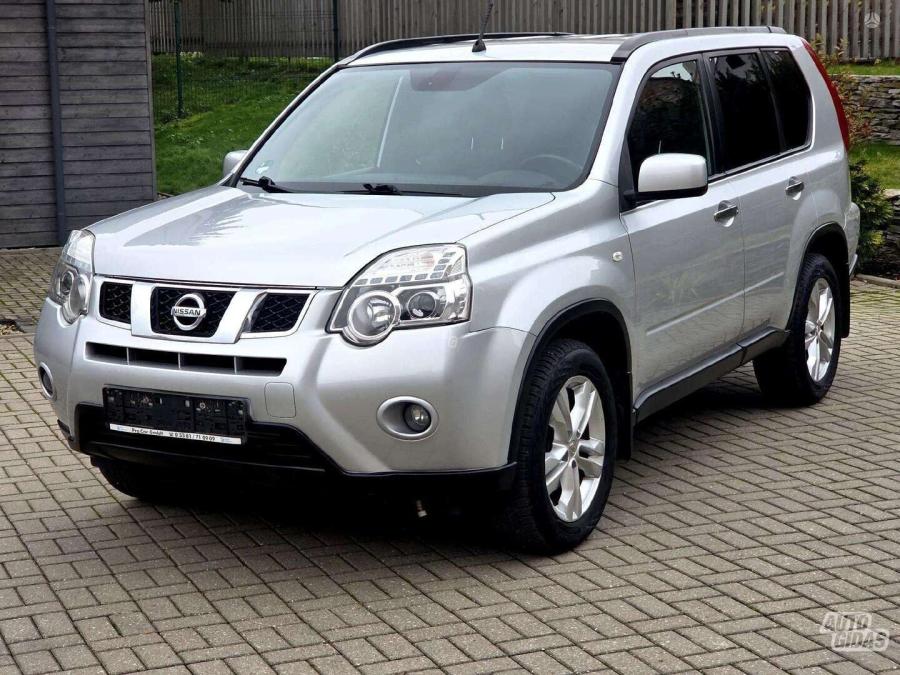 Pelēks Nissan X-Trail 2011 Viļņa, ar dzinēja tilpumu 2.00 L un nobraukumu 184 tūkst. km par 5600 €, foto 4 vietnē AUTOMOTO.COM.LV