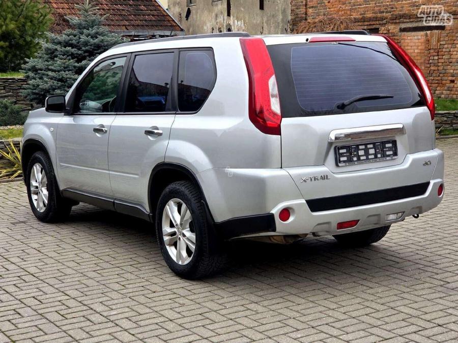 Pelēks Nissan X-Trail 2011 Viļņa, ar dzinēja tilpumu 2.00 L un nobraukumu 184 tūkst. km par 5600 €, foto 6 vietnē AUTOMOTO.COM.LV